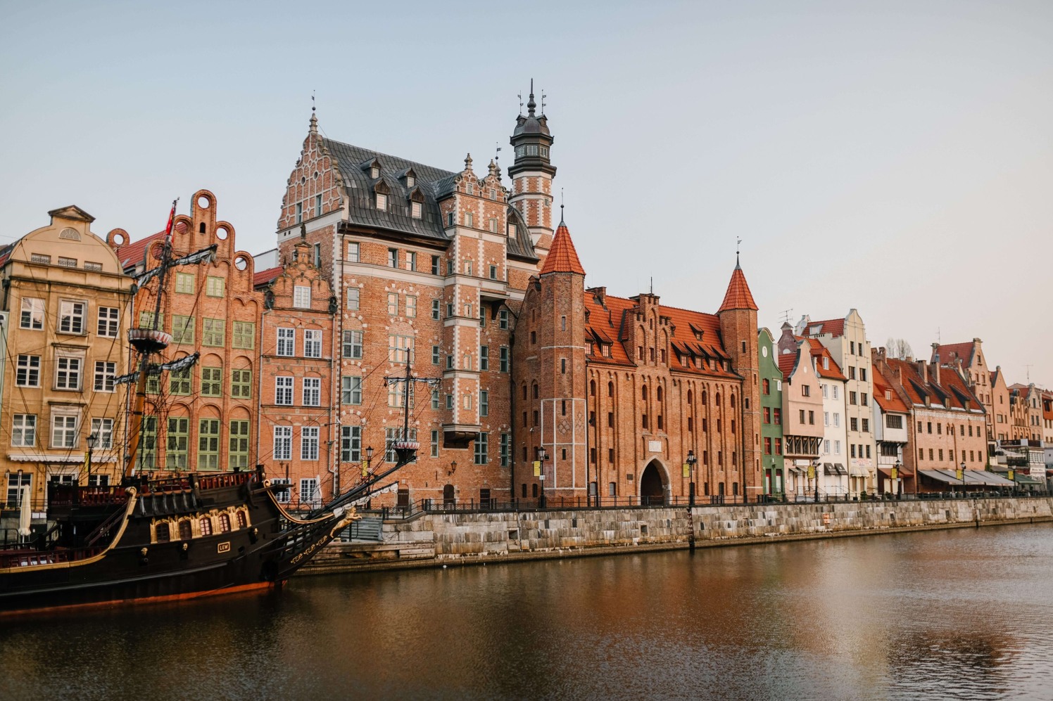 How to travel around Gdansk? Prices and places.